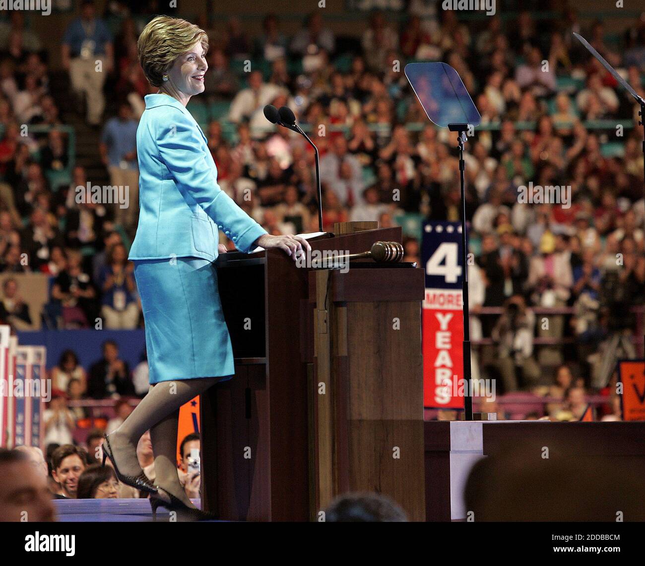 Republican national convention 2004 in hi-res stock photography and ...