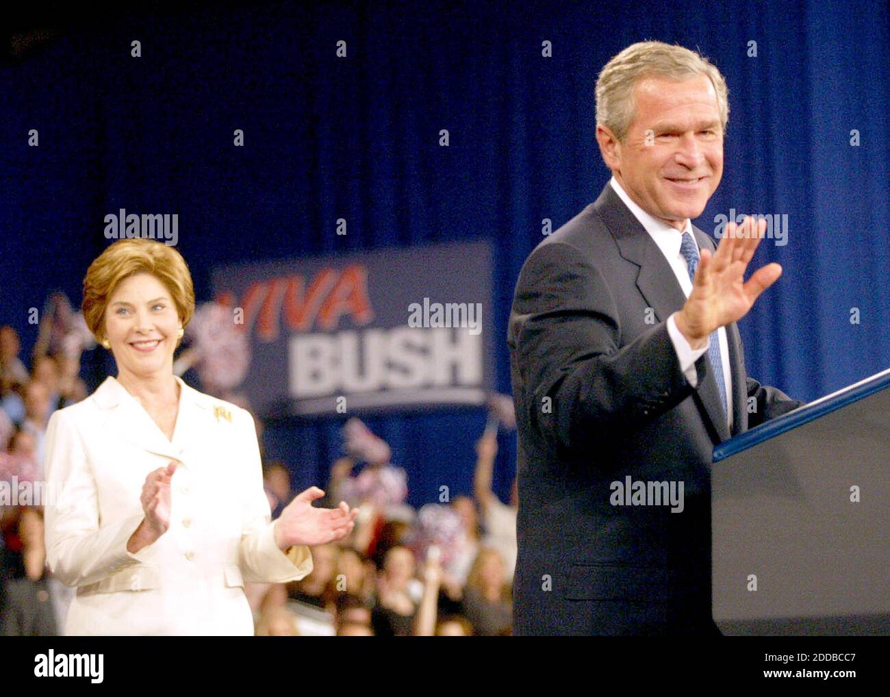 NO FILM, NO VIDEO, NO TV, NO DOCUMENTARY - As First Lady Laura Bush ...