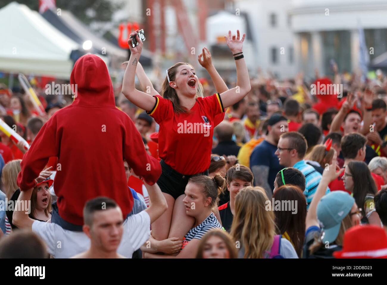 Football fans attend a screen broadcasting of the 2018 FIFA World Cup ...