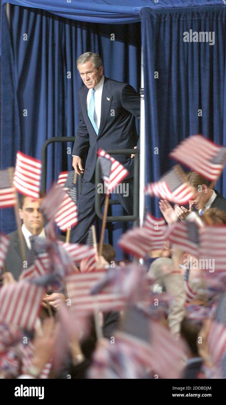 Ronald reagan president waving hi-res stock photography and images - Alamy
