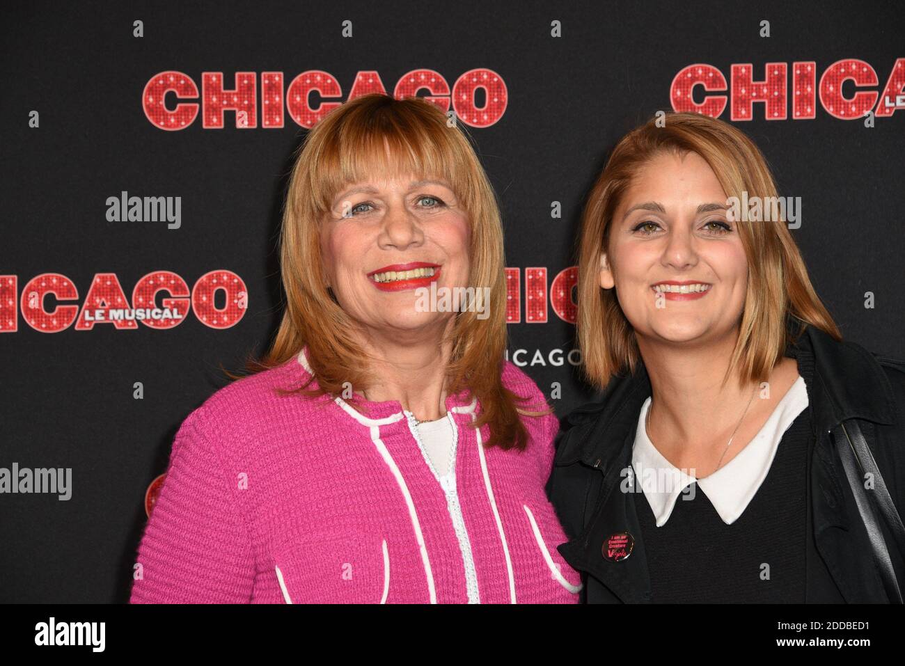 Annie Stone and her daughter Daisy DAlba arriving to the premiere of ...