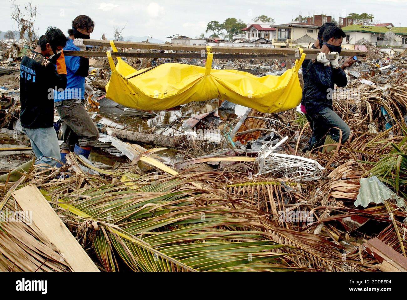 Burying a body hi-res stock photography and images - Alamy