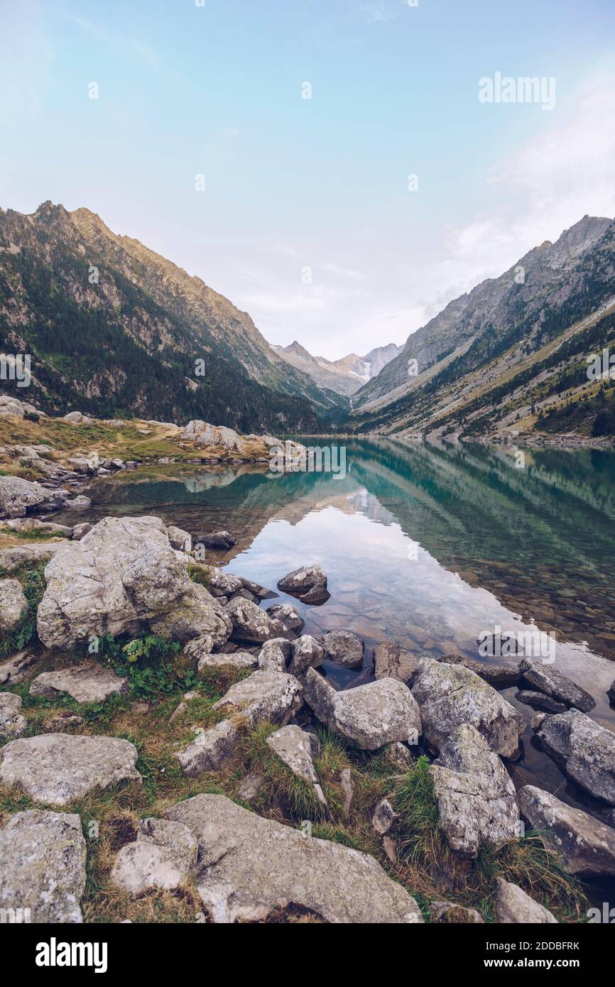 Gaube lake hi-res stock photography and images - Alamy