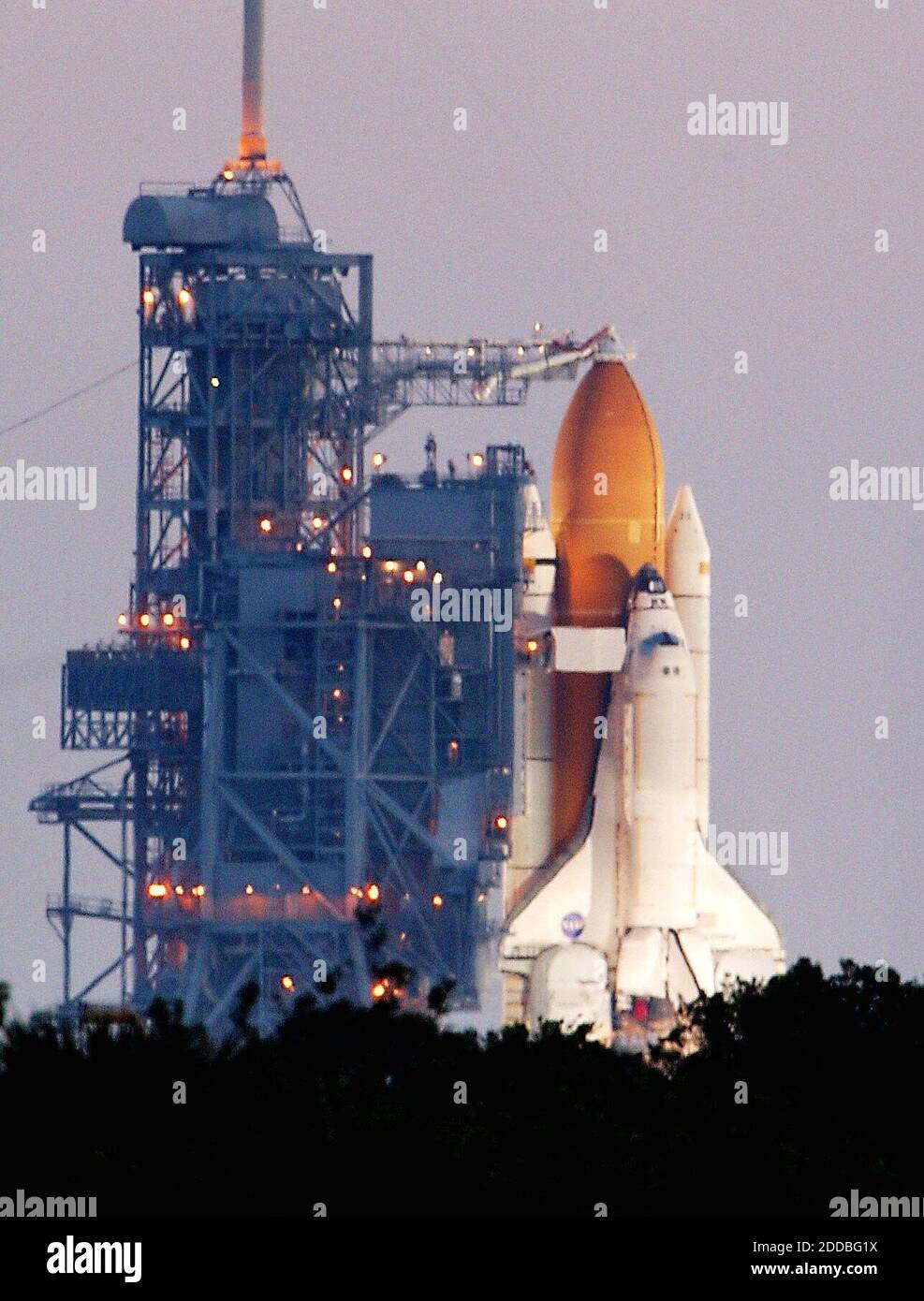 Tanking photos hi-res stock photography and images - Alamy