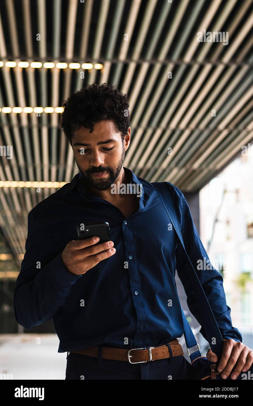 Person businesswear hi-res stock photography and images - Alamy