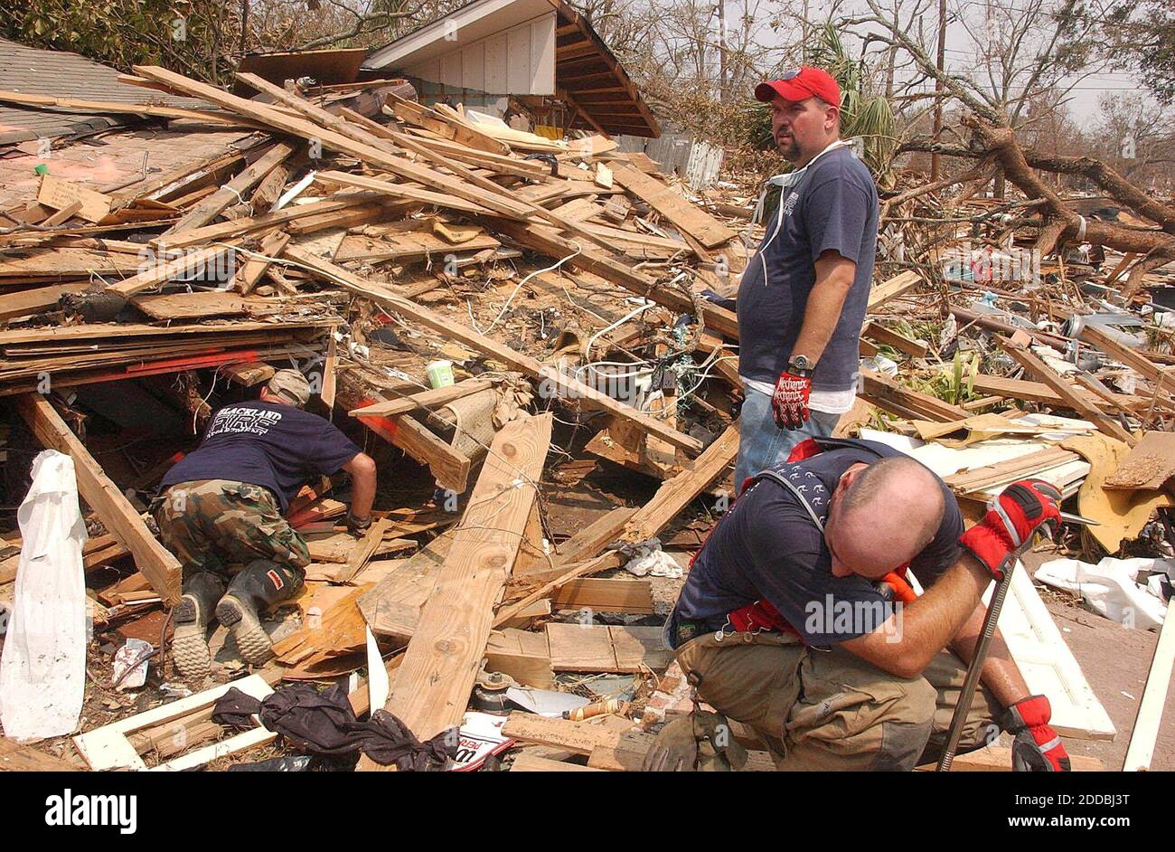 Long beach mississippi hurricane katrina hi-res stock photography and ...