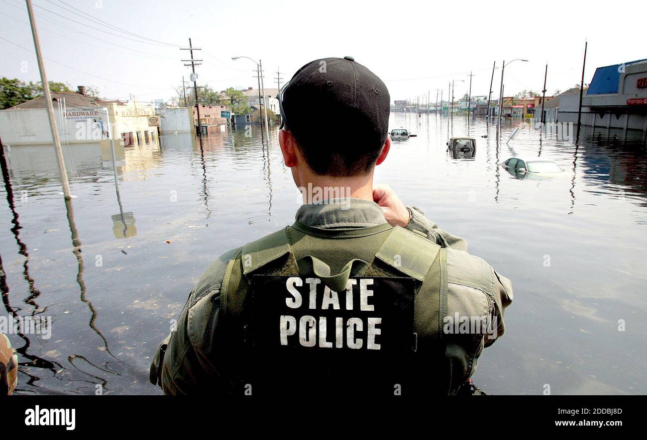 Hurricane katrina survivors hi-res stock photography and images - Alamy