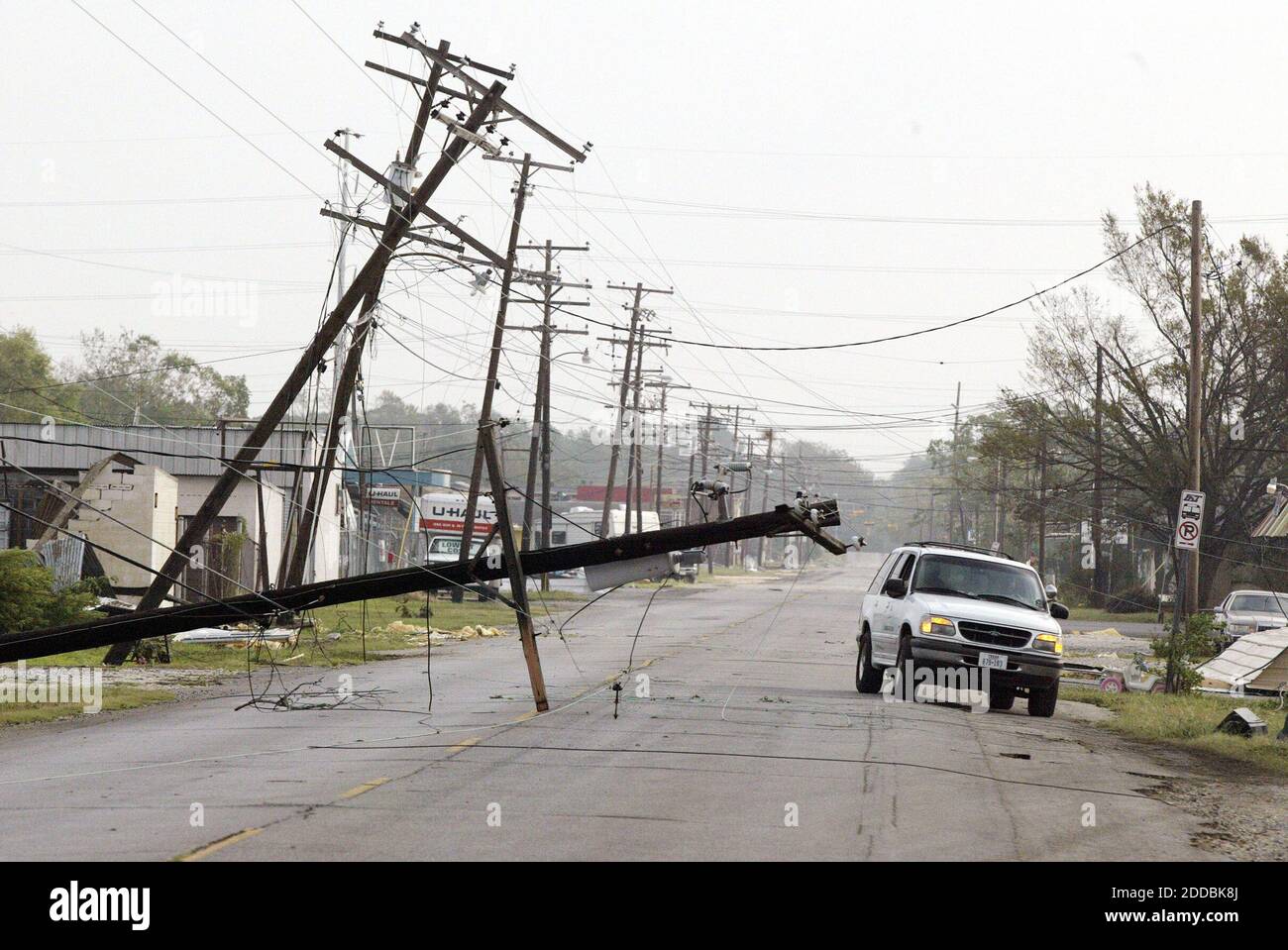 Downed power lines hi-res stock photography and images - Alamy