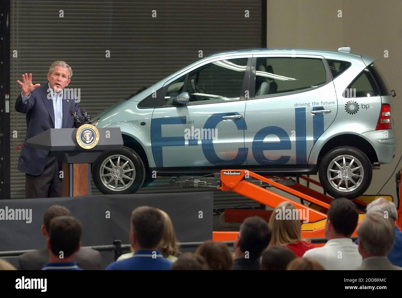 Hydrogen fuel cell vehicle usa hi-res stock photography and images - Alamy