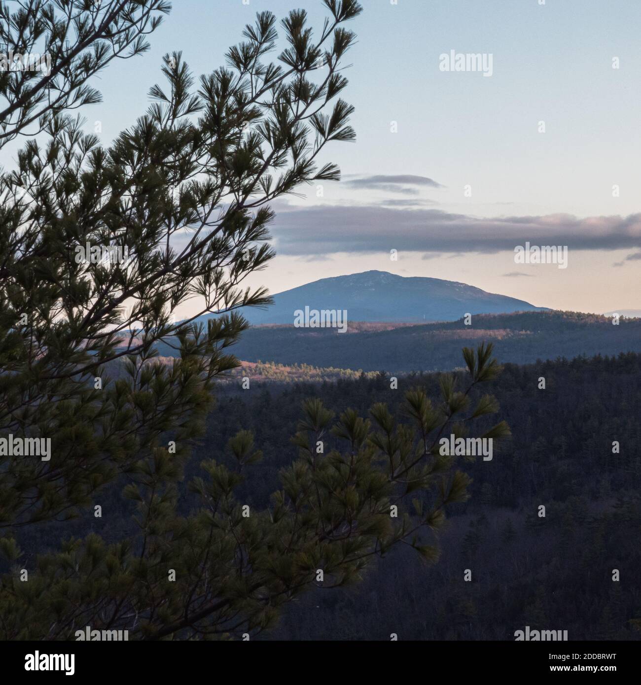 Mount tully hi-res stock photography and images - Alamy
