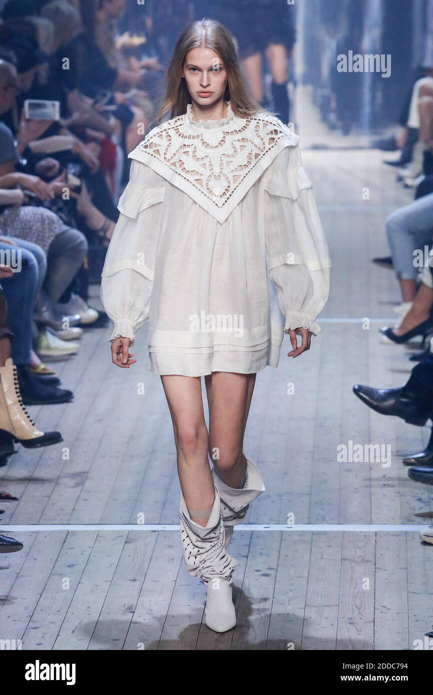 Isabel marant 2018 summer hi-res stock photography and images - Alamy
