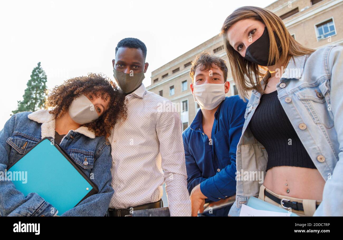 Four multi ethnic university students hi-res stock photography and ...