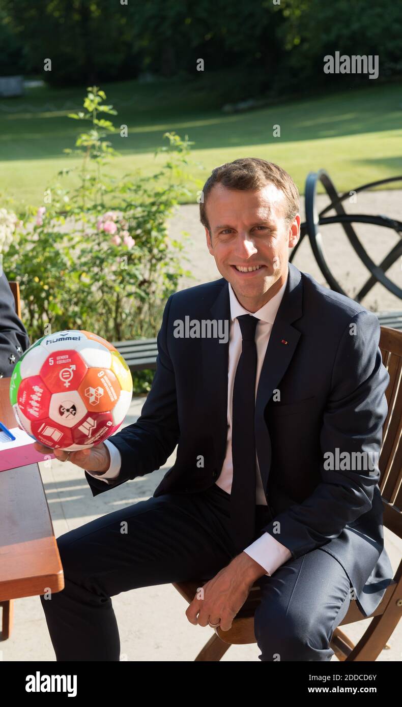 Emmanuel Macron.French President Emmanuel Macron and Norway's Prime ...