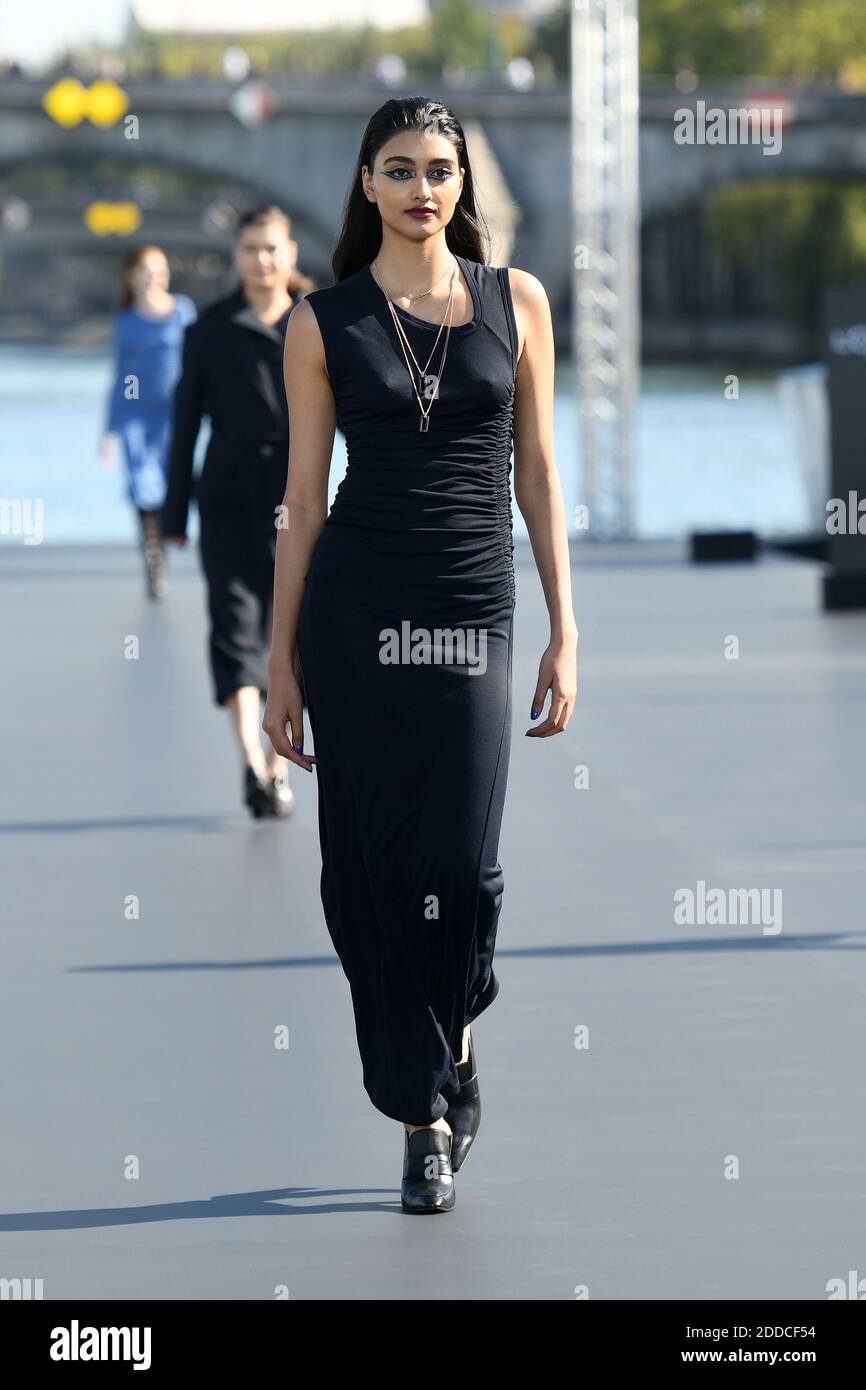 Neelam Gill walks the runway during Le Defile L'Oreal Paris as part of ...