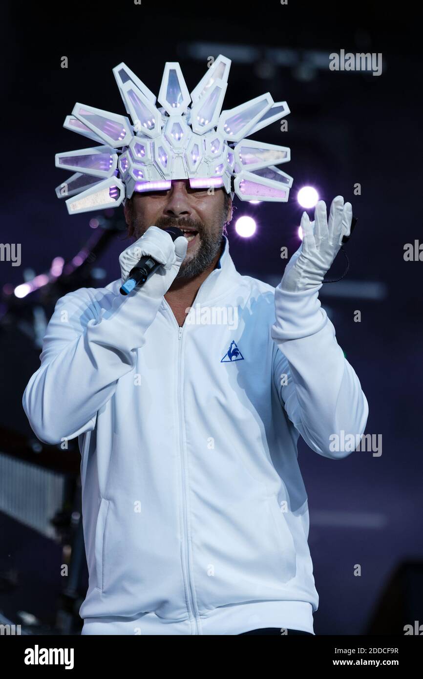 Jamiroquai's singer Jay Kay performs with his band during Arras' Main ...