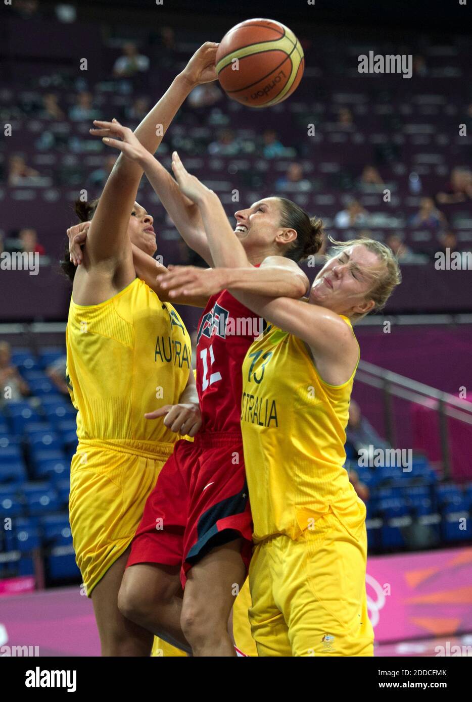 Diana taurasi gold medal hi-res stock photography and images - Alamy