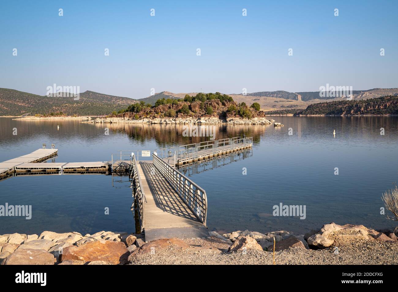 Utah, USA - September 21, 2020: Fishing dock and piers at the Flaming ...