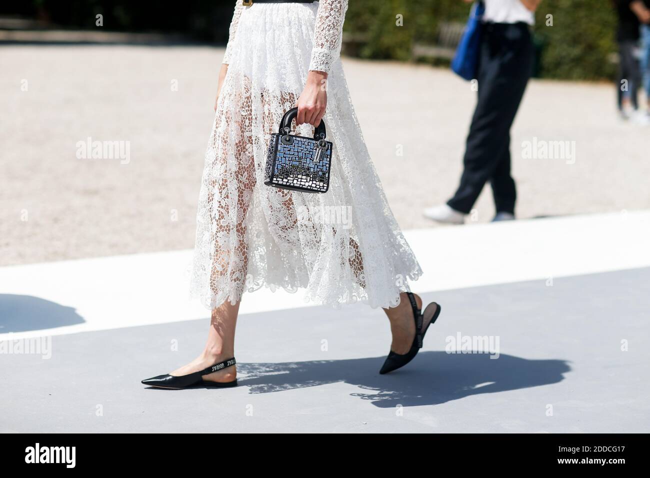 Street style, close up at Dior Fall-Winter 2018-2019 Haute Couture show ...
