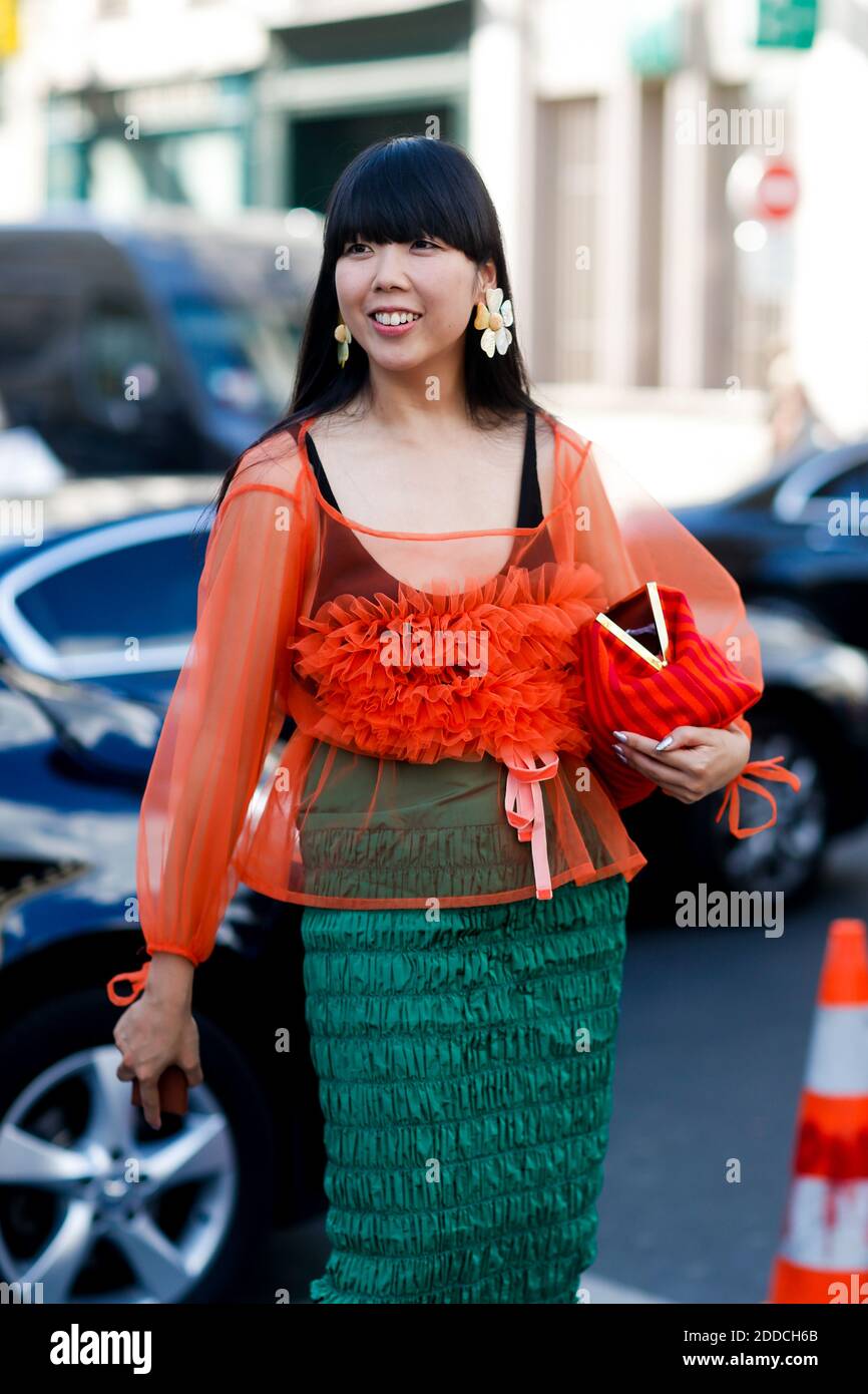Street style, Susie Lau arriving at Fendi Fall-Winter 2018-2019 Haute ...
