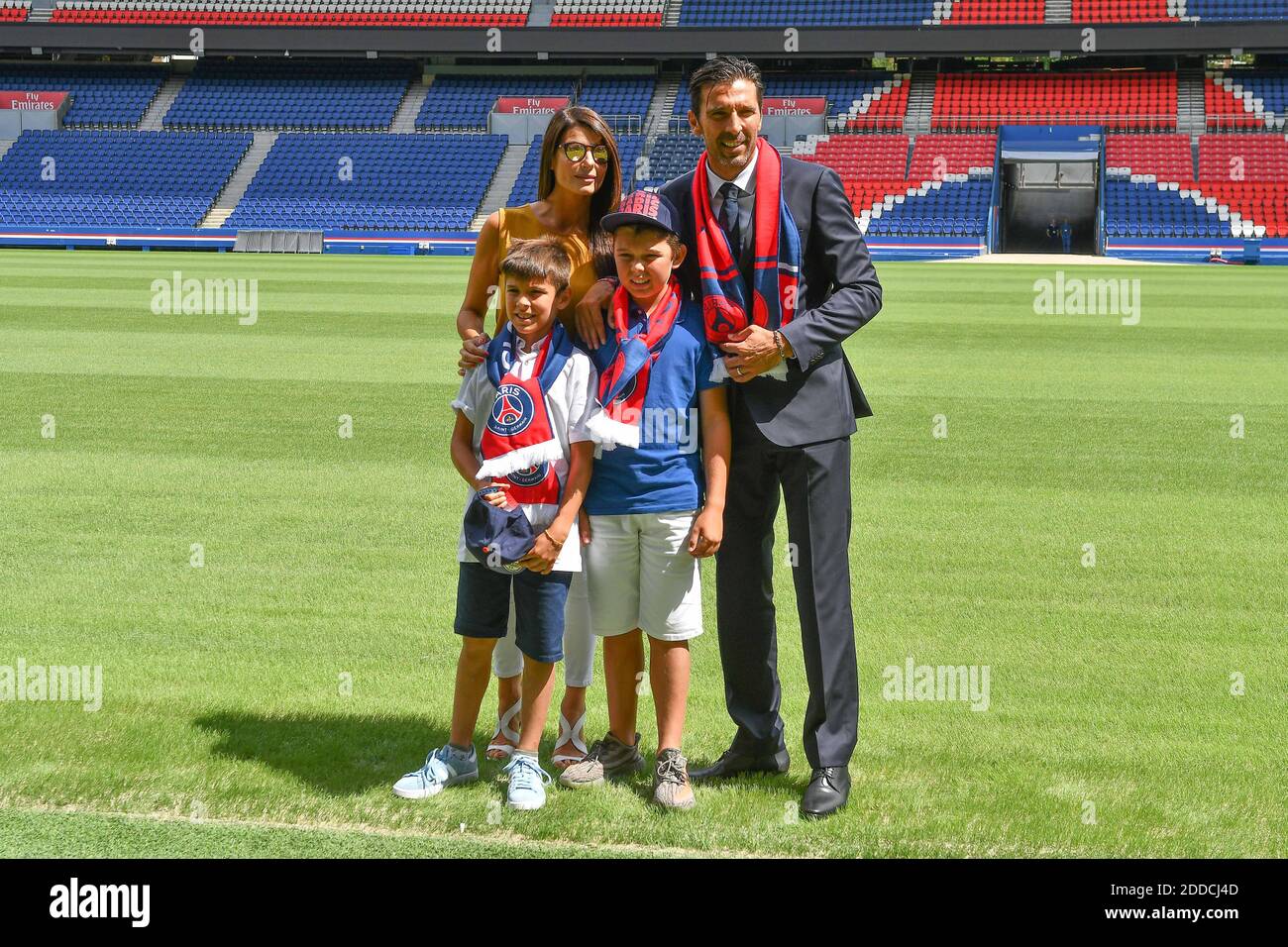 Gianluigi Buffon and his family pose after signing with the Paris Saint ...