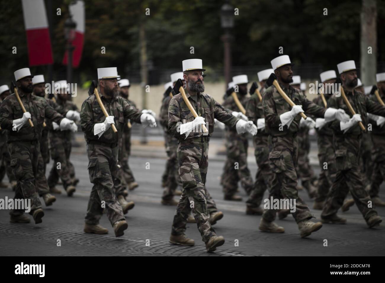 Soldiers of the French Foreign Legion (Legion Etrangere) march down the ...