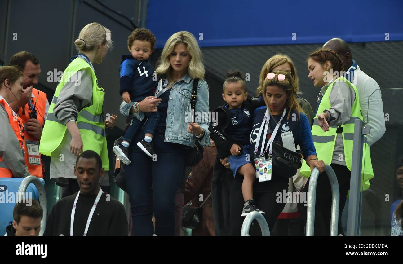 Wags and girlfriends hi-res stock photography and images - Alamy