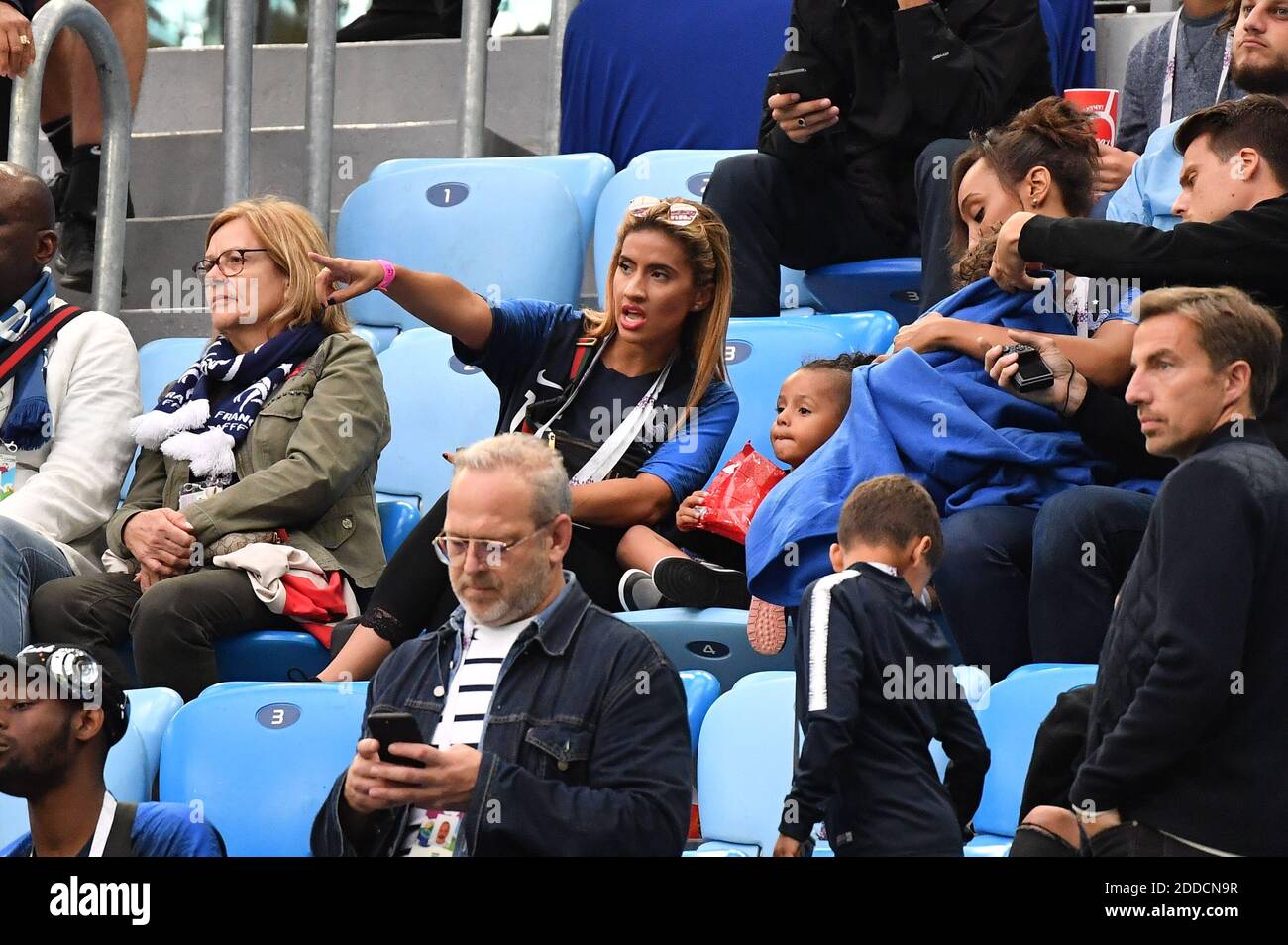 Wags and girlfriends hi-res stock photography and images - Alamy