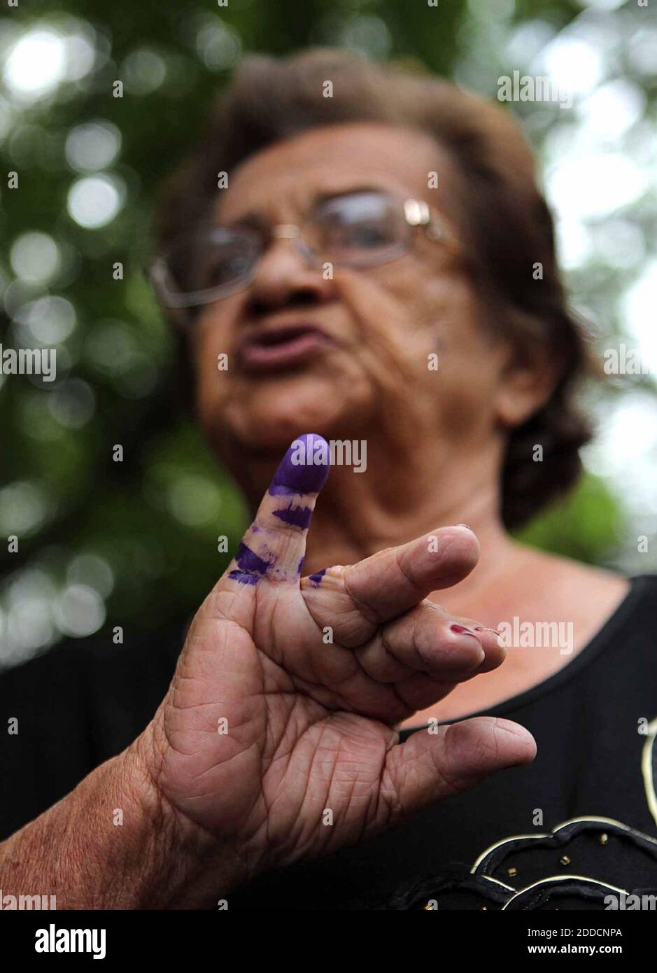 Ink stain on finger hi-res stock photography and images - Alamy