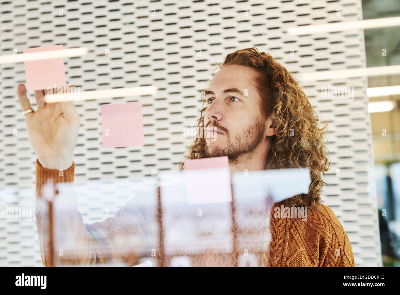 Man material hi-res stock photography and images - Alamy