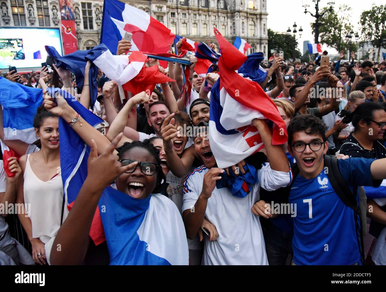 French fans celebrate after France won 1-0 the FIFA World Cup semi ...