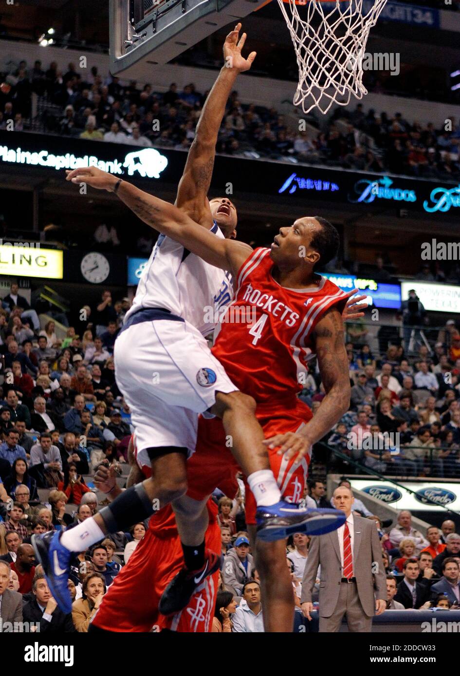 Greg Smith Rockets Dunk