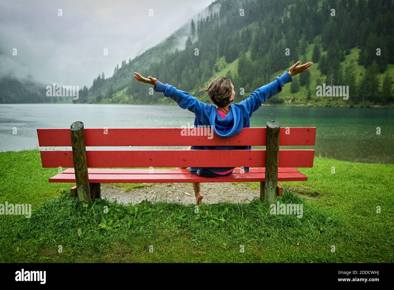 Person sitting bench lakeshore bench hi-res stock photography and ...