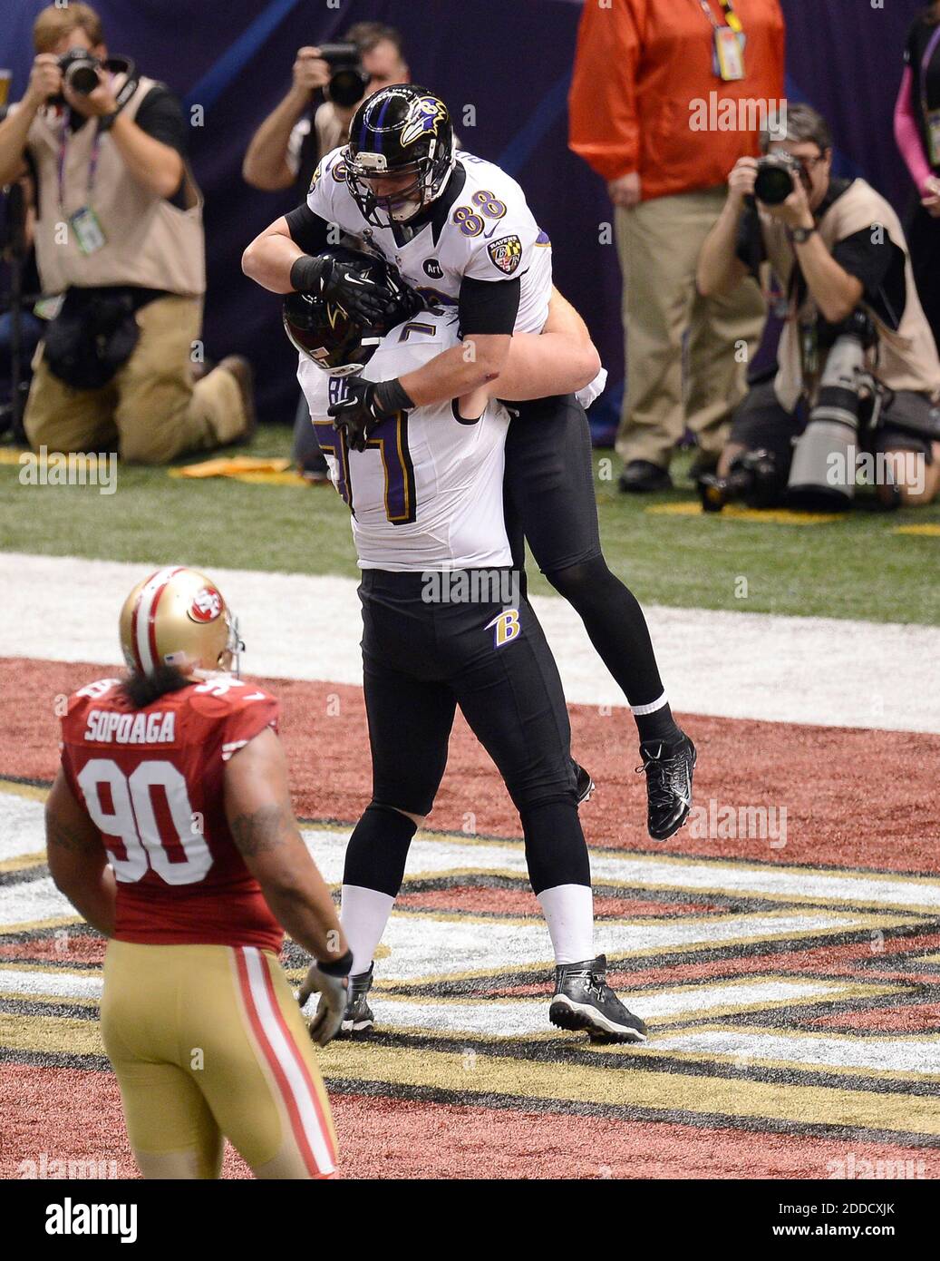 NO FILM, NO VIDEO, NO TV, NO DOCUMENTARY - Dennis Pitta (88) of the ...