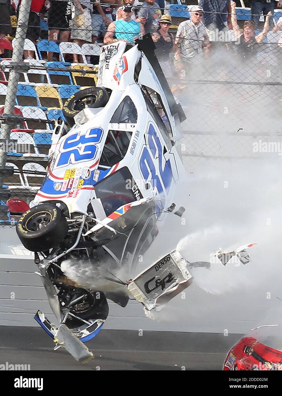 2013 kyle larson hi-res stock photography and images - Alamy