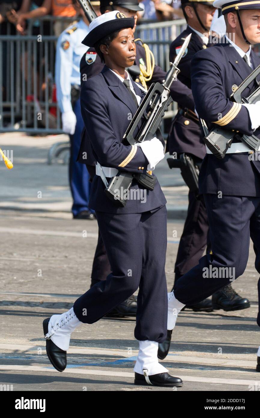 Military french Women troup during the annual Bastille Day military ...