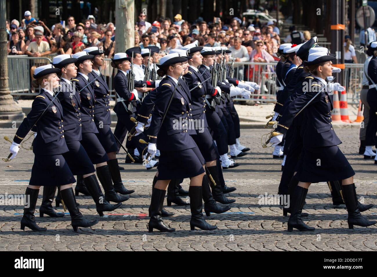 Military french Women troup during the annual Bastille Day military ...