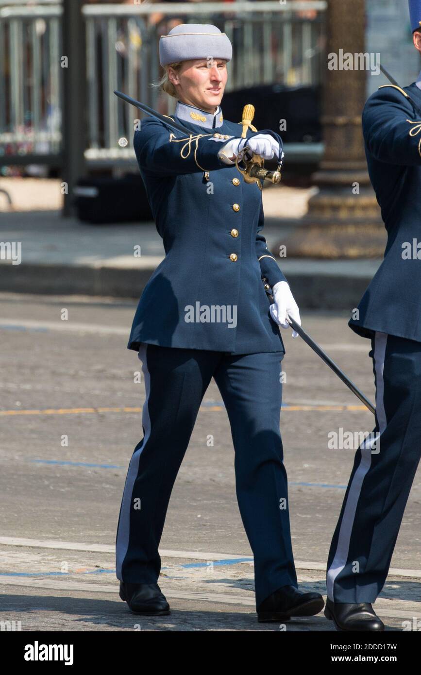 Military french Women troup during the annual Bastille Day military ...