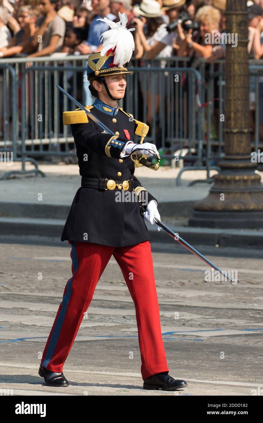 Military french Women troup during the annual Bastille Day military ...