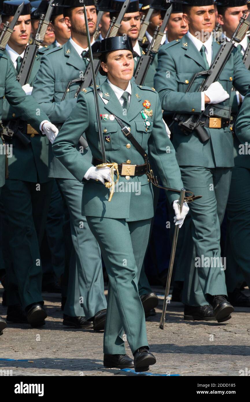 Military french Women troup during the annual Bastille Day military ...