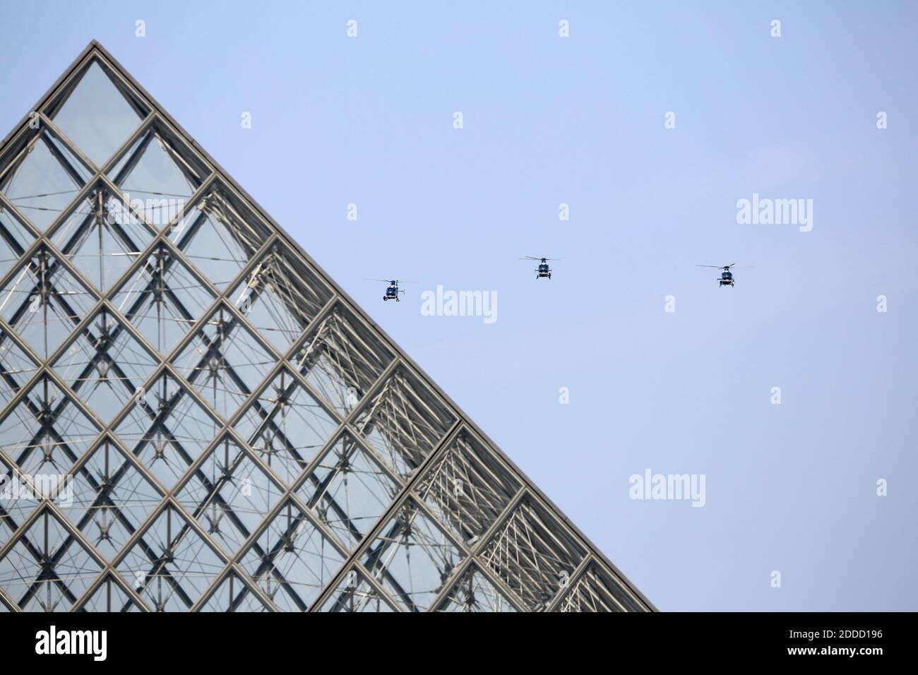 Bastille day parade aerial hi-res stock photography and images - Alamy