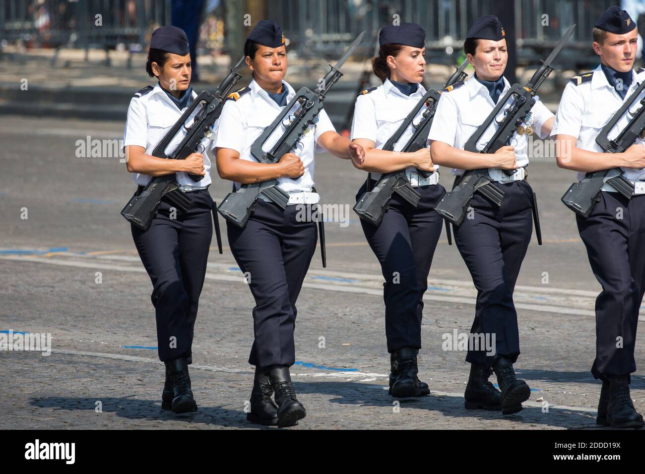 Military french Women troup during the annual Bastille Day military ...