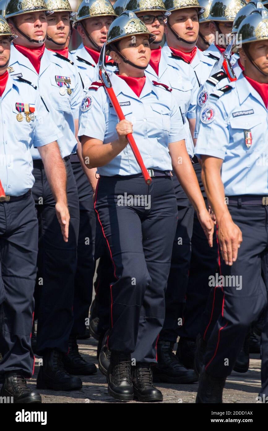 Military french Women troup during the annual Bastille Day military ...