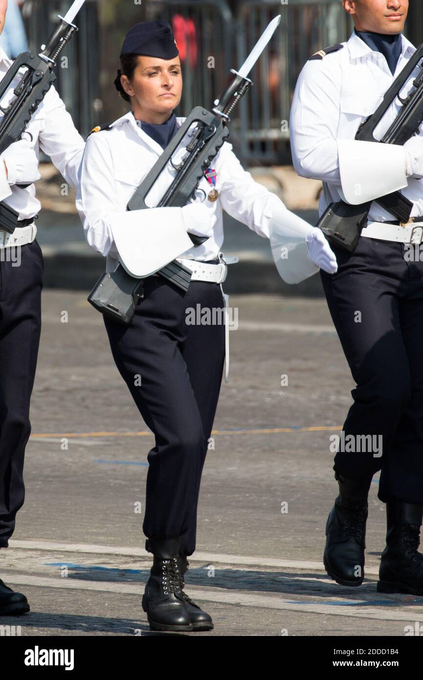 Military french Women troup during the annual Bastille Day military ...
