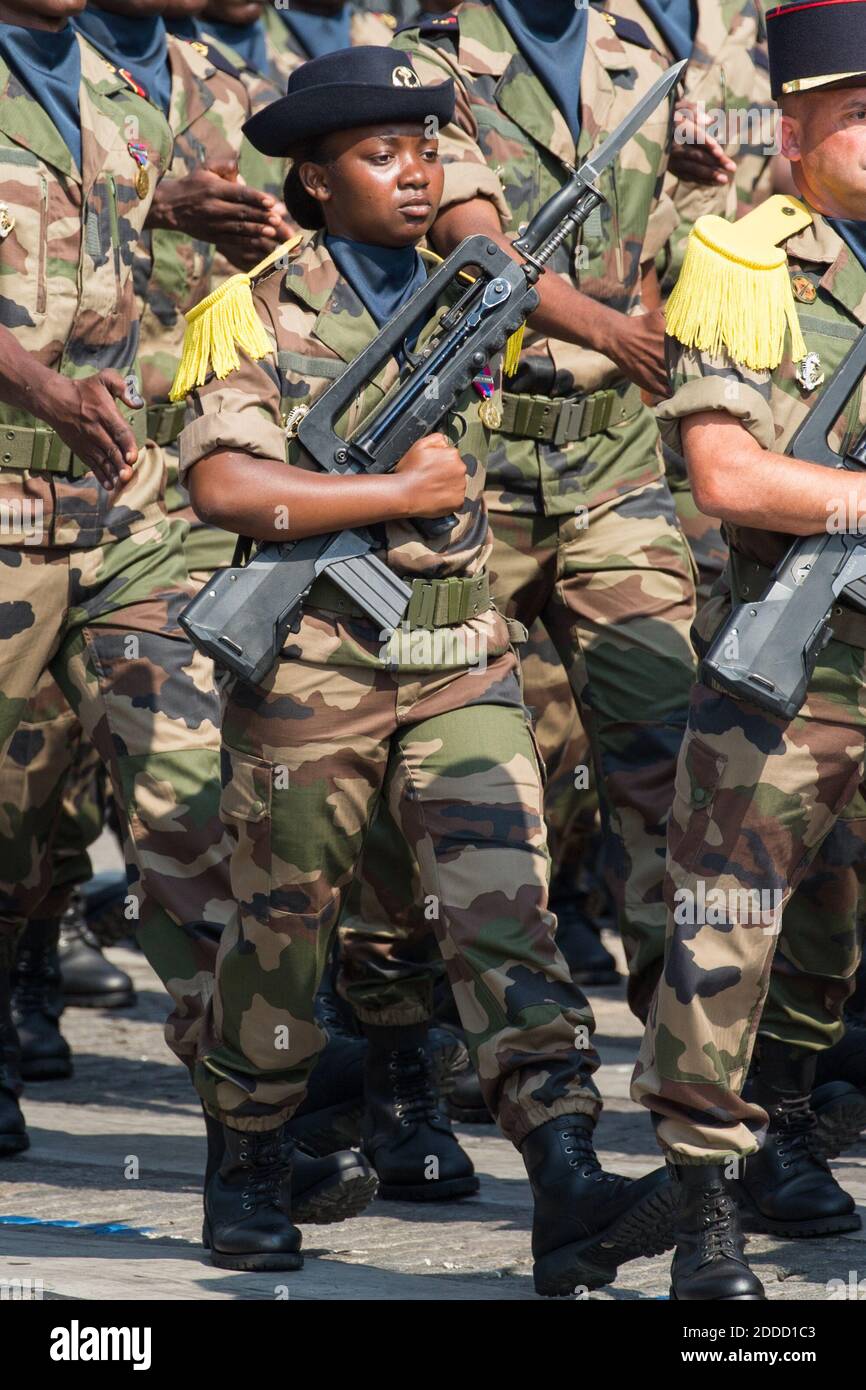 Military french Women troup during the annual Bastille Day military ...