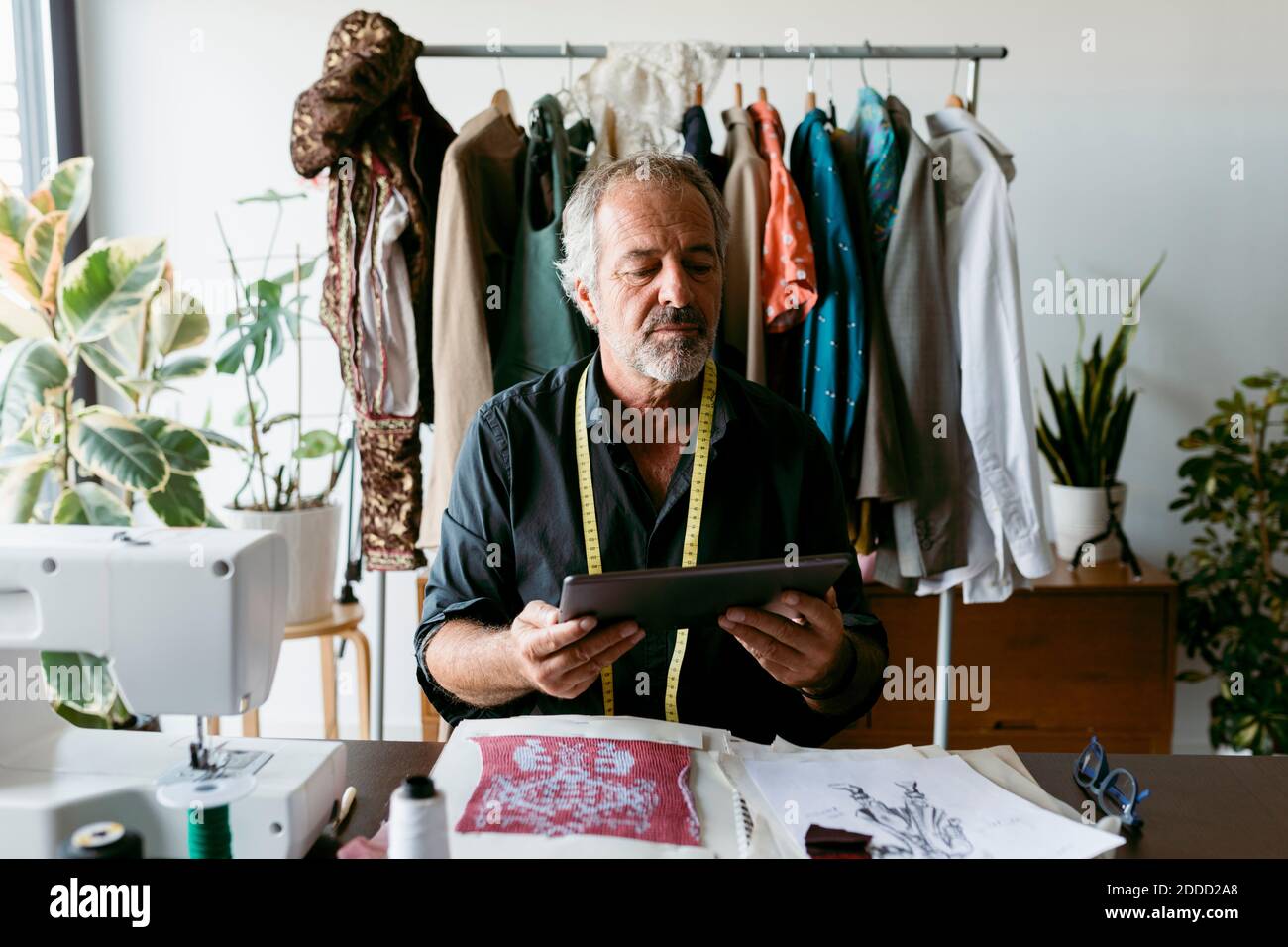 Digital sewing machine hi-res stock photography and images - Alamy