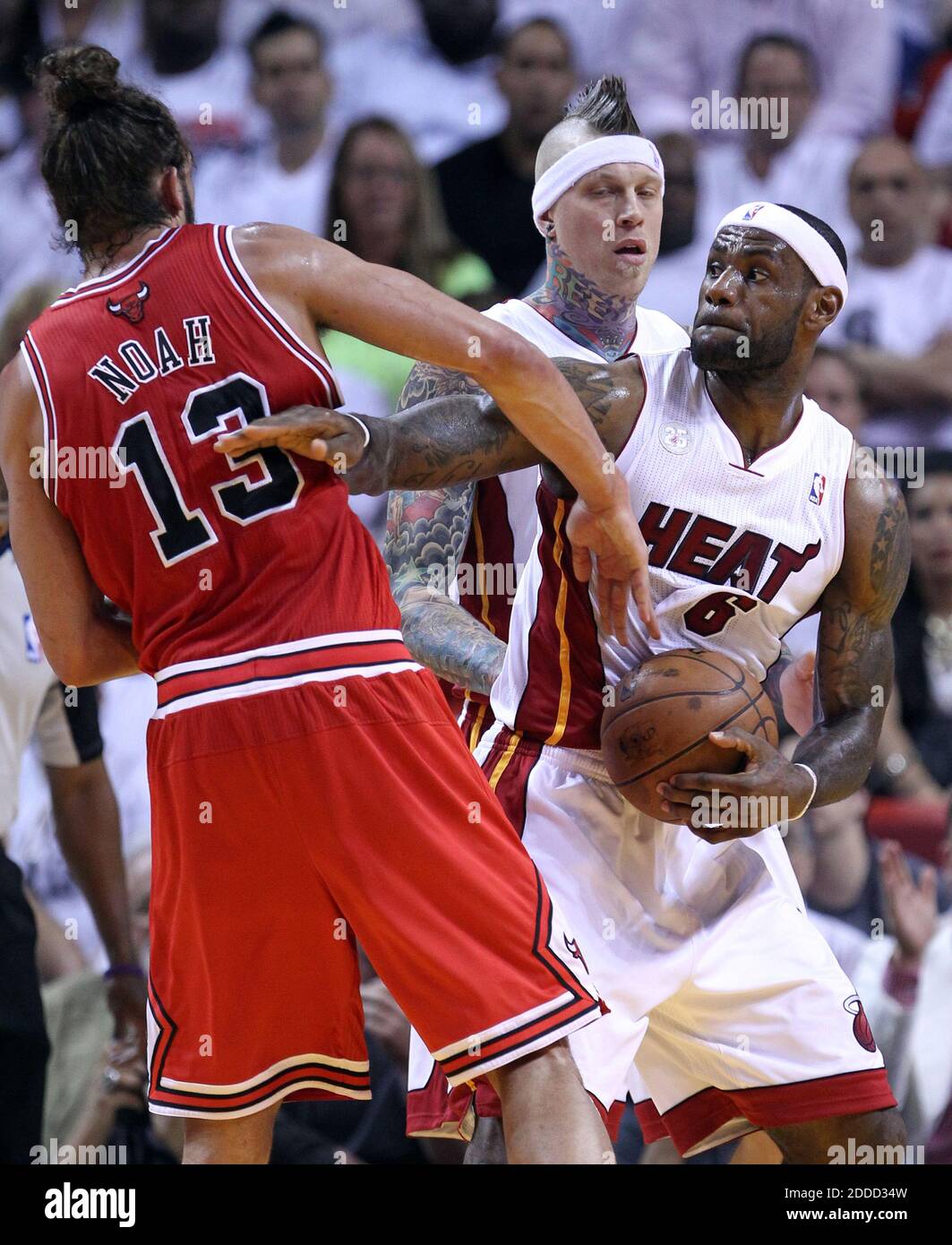 Joakim Noah Block Lebron