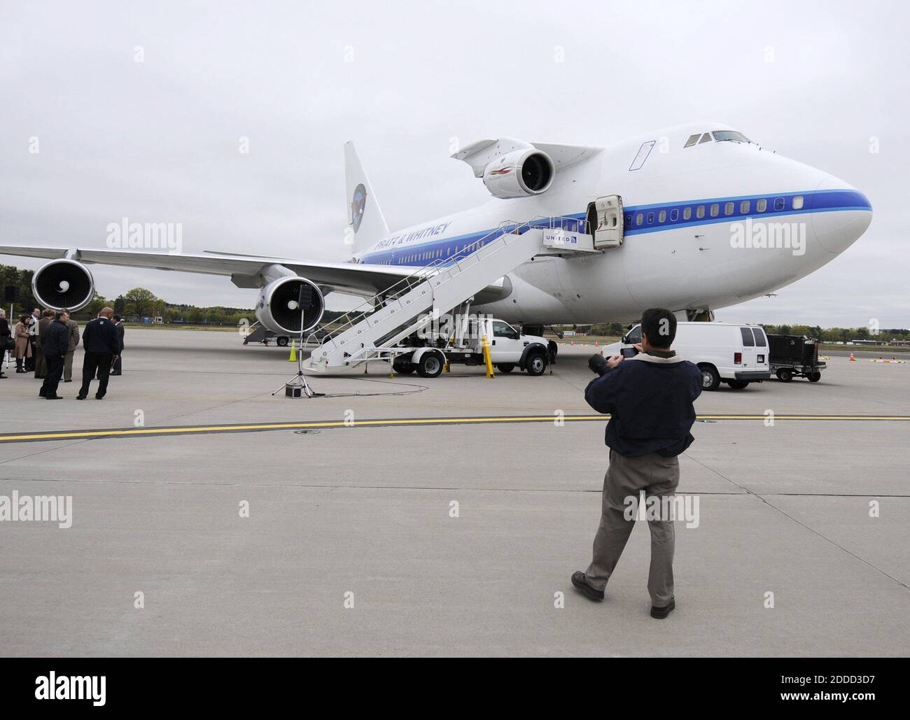 Pratt and whitney engine 747 hi-res stock photography and images - Alamy