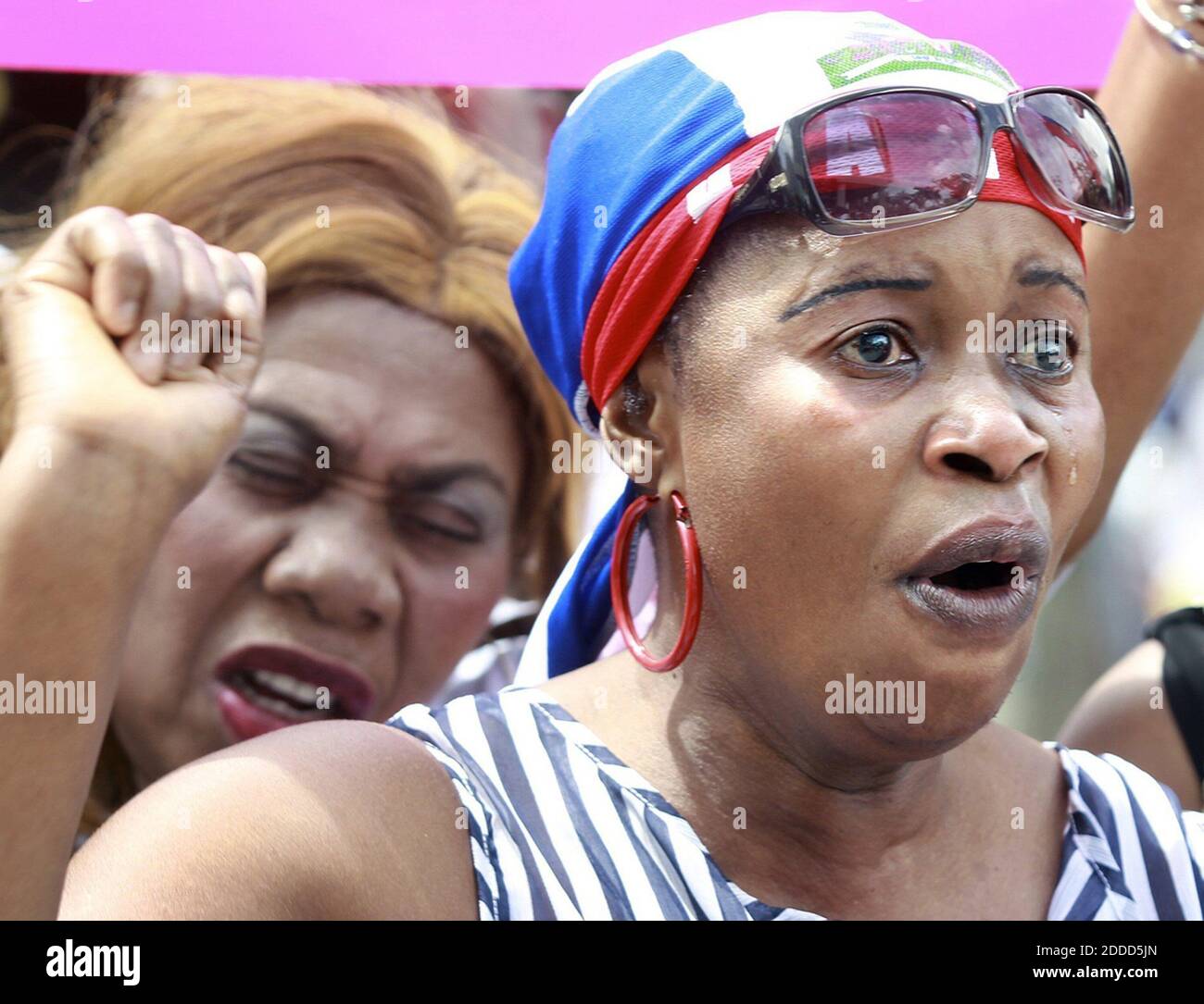 Tears rolling hi-res stock photography and images - Alamy