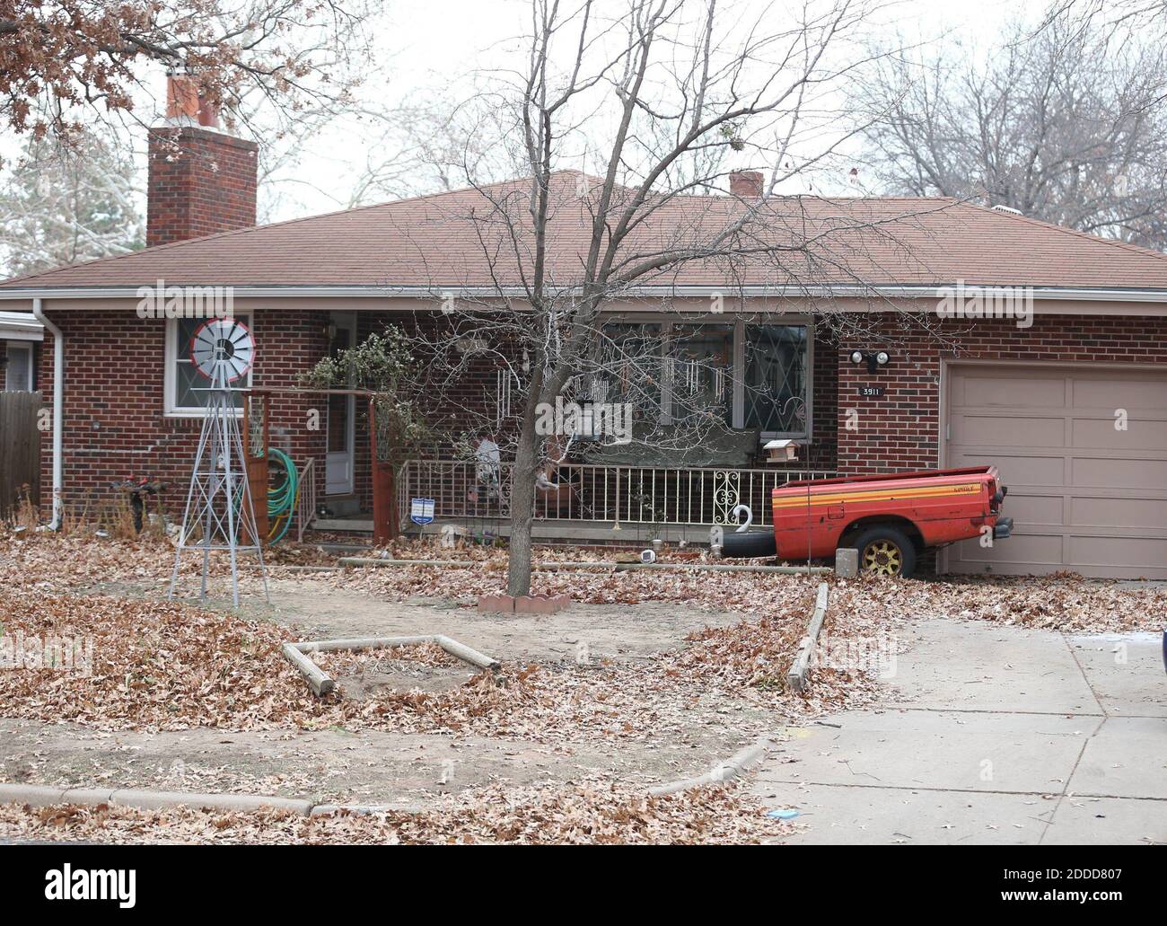 Wichita mid continent airport hi-res stock photography and images - Alamy