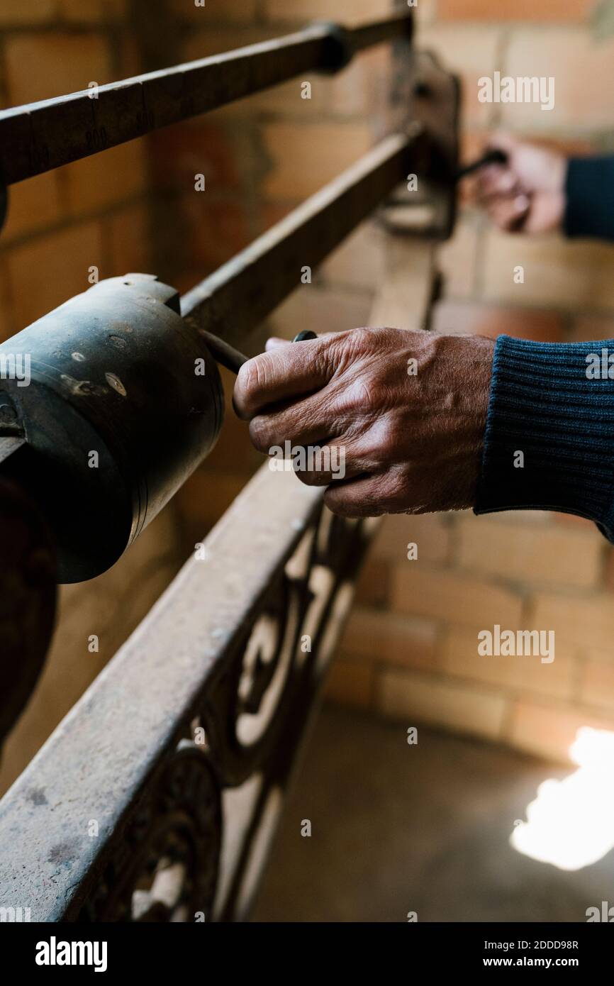 Weighing scale grape hi-res stock photography and images - Alamy